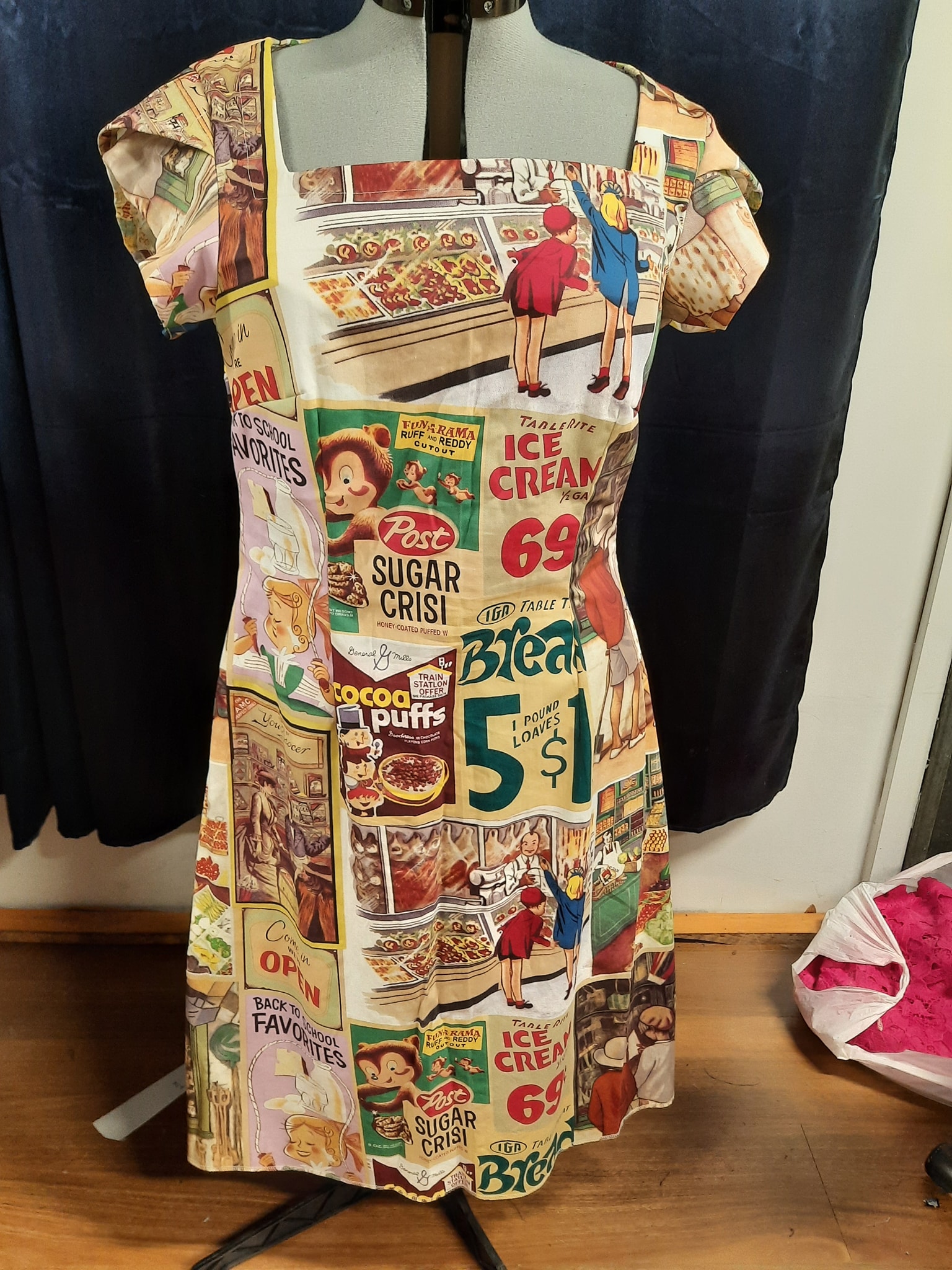 Retro dress - Sewist